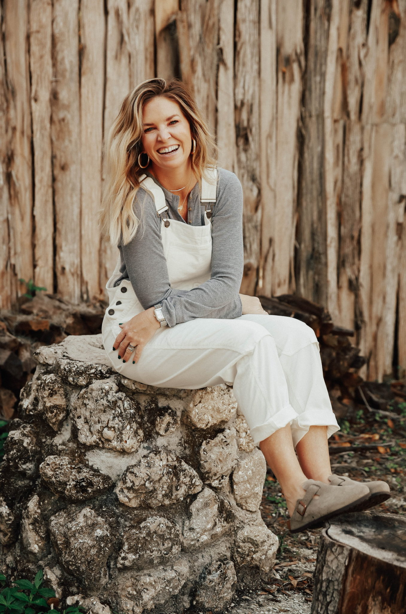 How to Wear Clogs - Momma Mandy